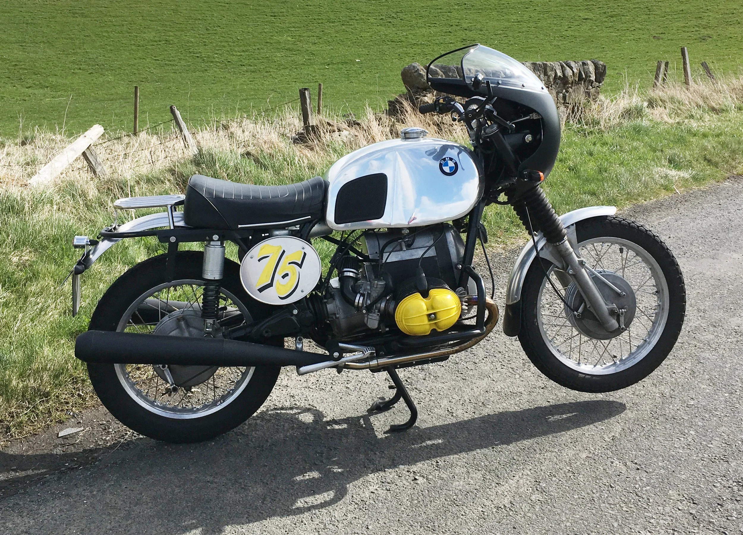 BMW R90s x R60/6 1975 — Gusto Motorbikes and Sidecar Adventures