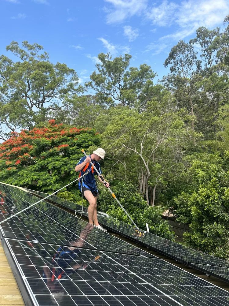 Professional Solar Panel Cleaning Services