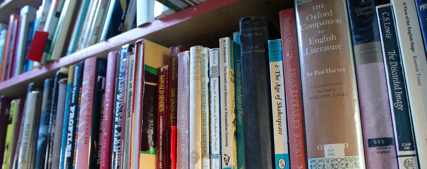 The Stable Library & Wardrobe — Shakespeare Link | Willow Globe Theatre
