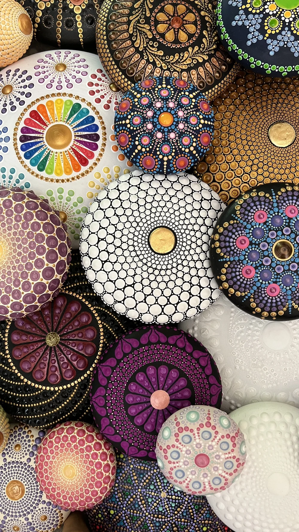 Basics of Dot Art — Dots by Lina