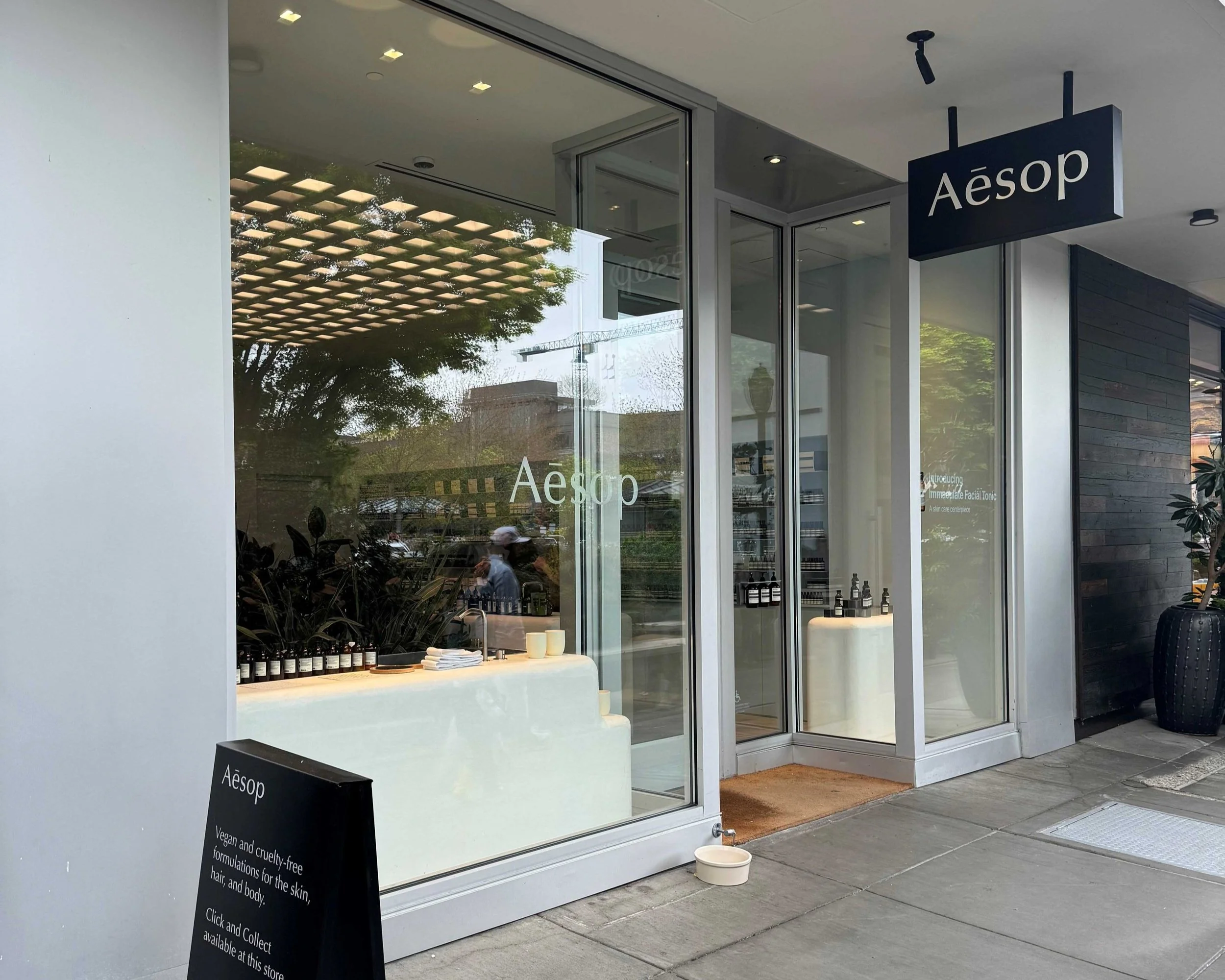 Behind the Aesop Aesthetic: A Retail Tour of 4 Unique Store Designs ...