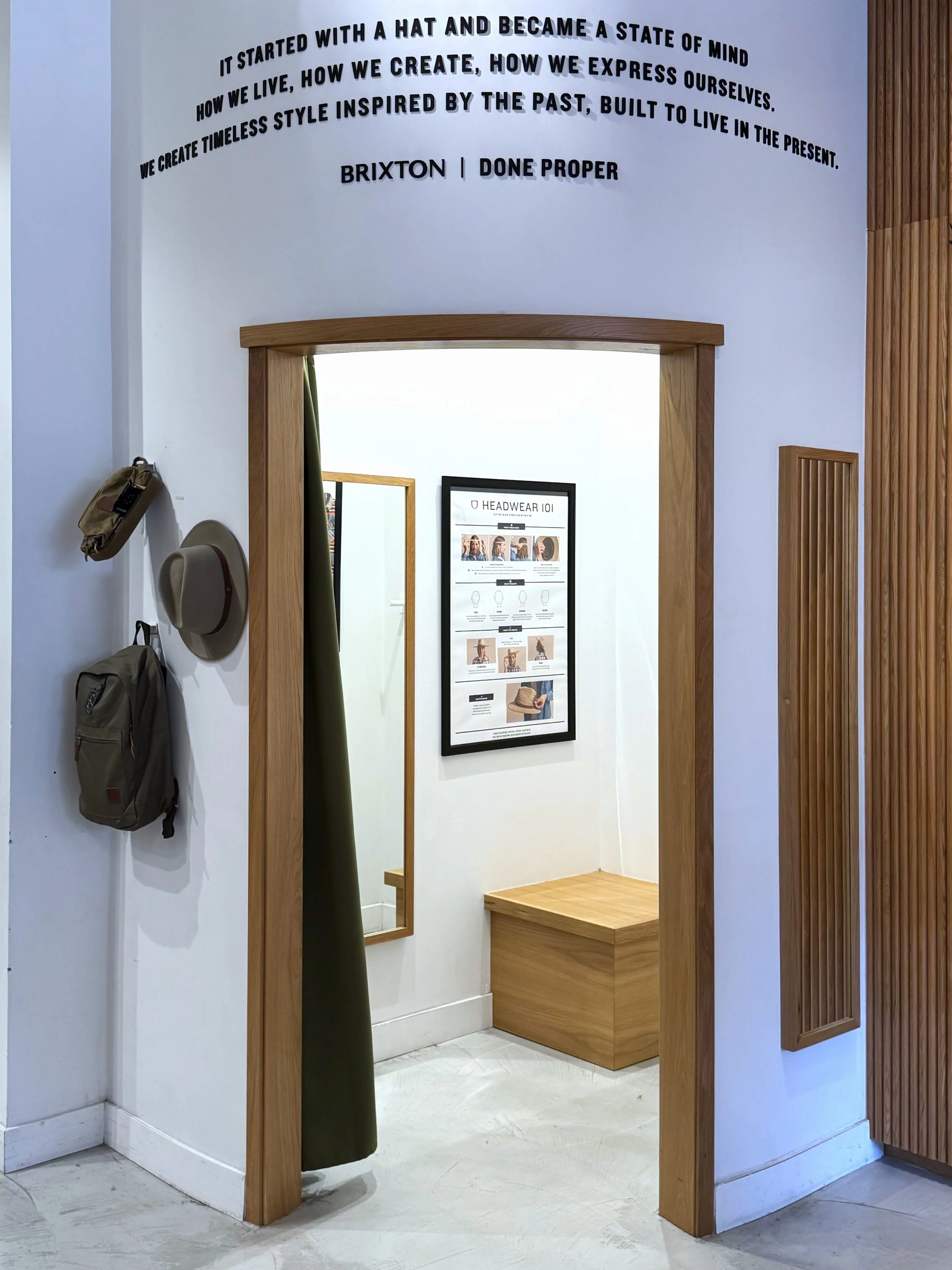 How Innovative Fitting Rooms Enhance the Shopping Experience — Feels on ...