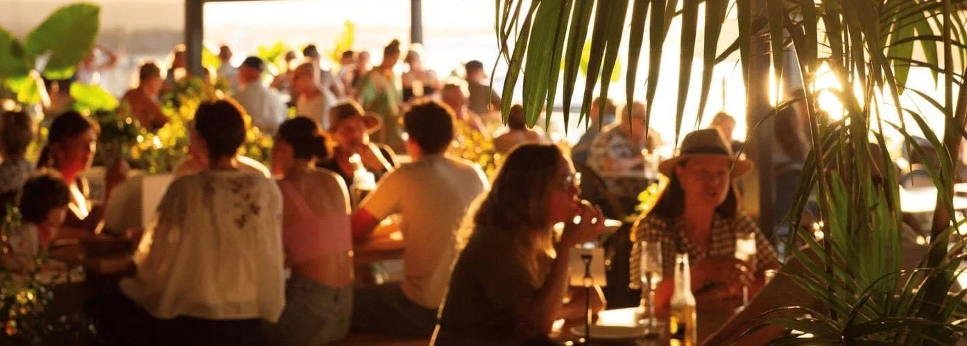 Tommy's Bar and Grill