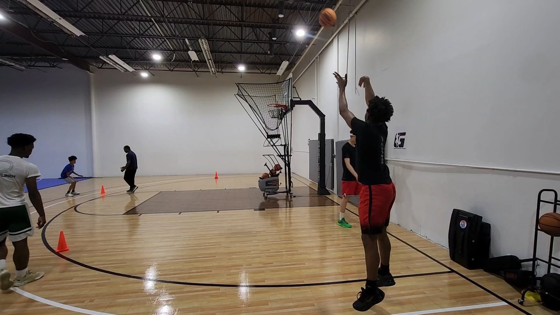 Gillilon basketball academy