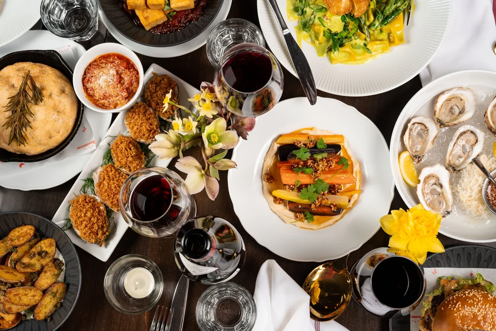 Elegant Dining, Late Night Eats & Weekend Brunch — The Starlight