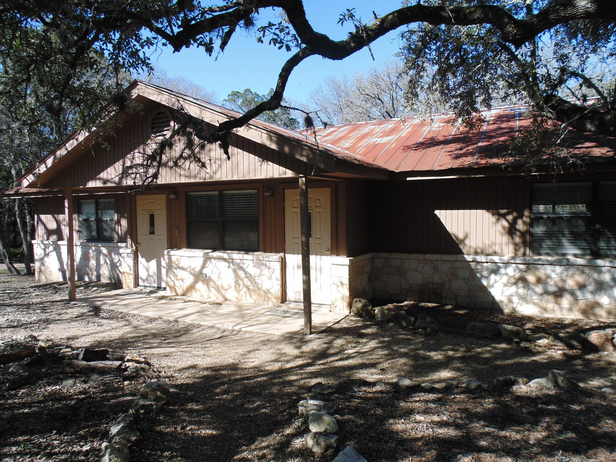 Facilities 2 | Book Your Retreat Today — Slumber Falls Camp