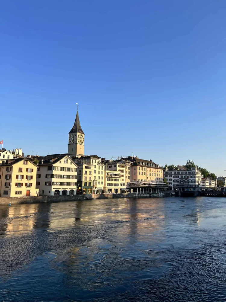 Zurich Fashion: What to Wear in Zurich for a Stylish Summer
