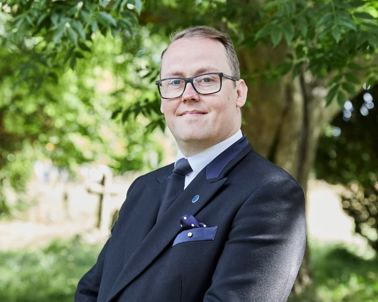 About Us — Merritt's of Midhurst