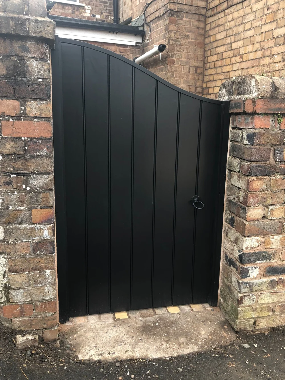 Gates — A R Manley and Son Ltd