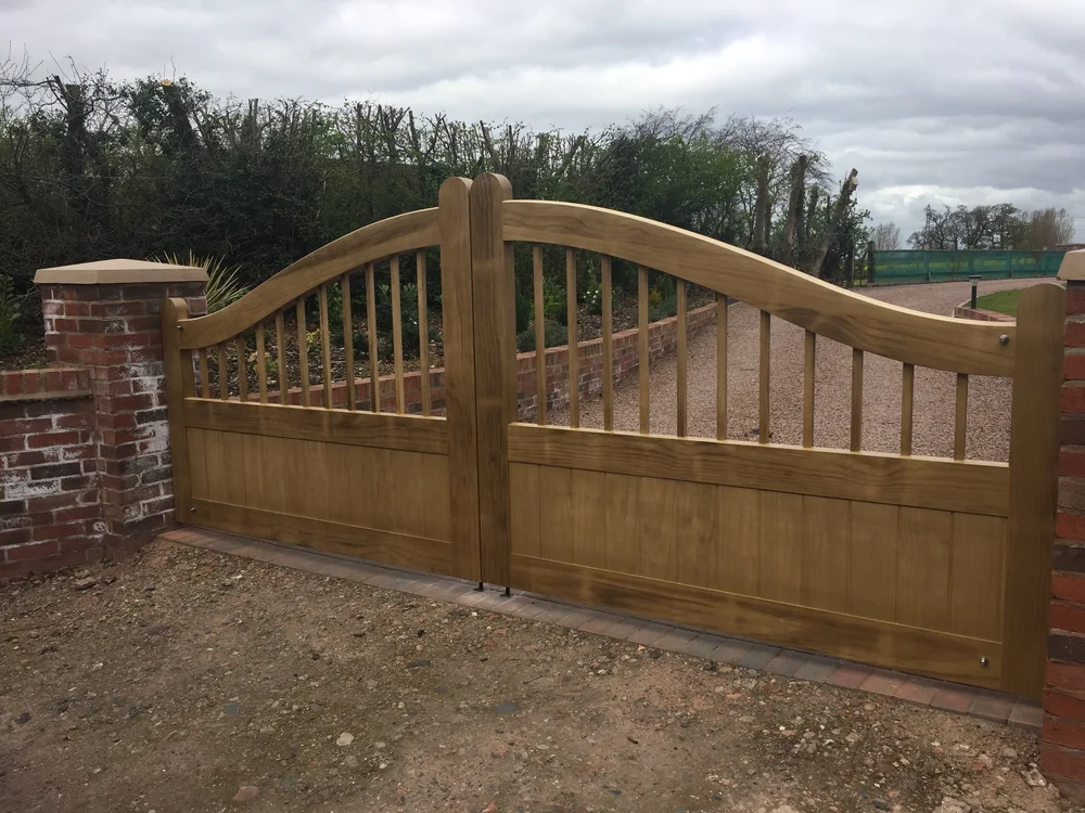 Gates — A R Manley and Son Ltd