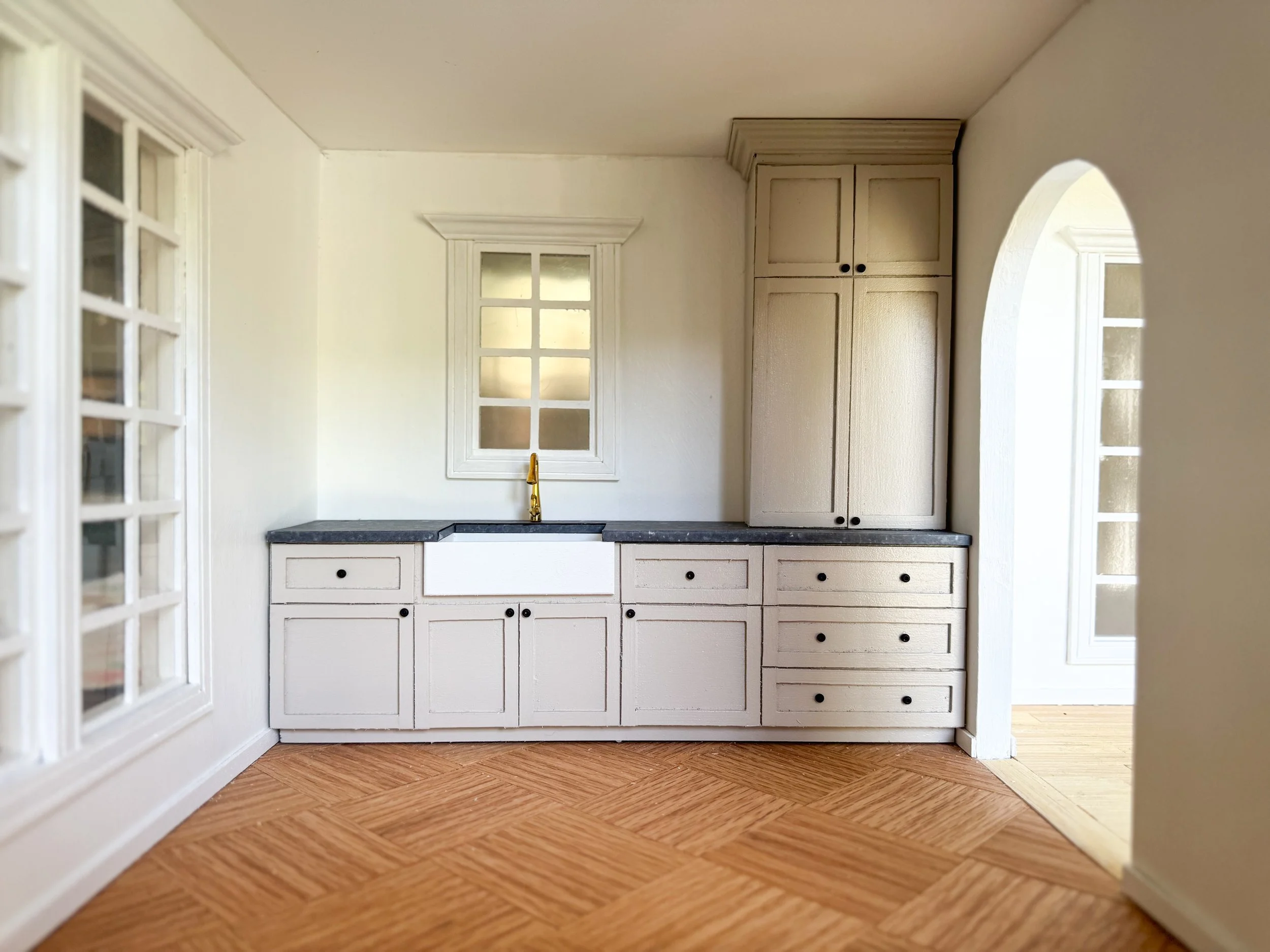 Dollhouse Shaker Kitchen DIY — Martin Goes Mini