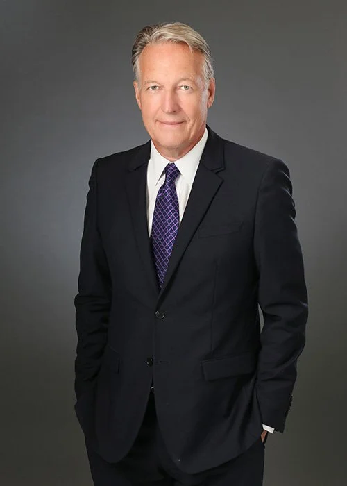 Dr. Daniel D Buss, MD