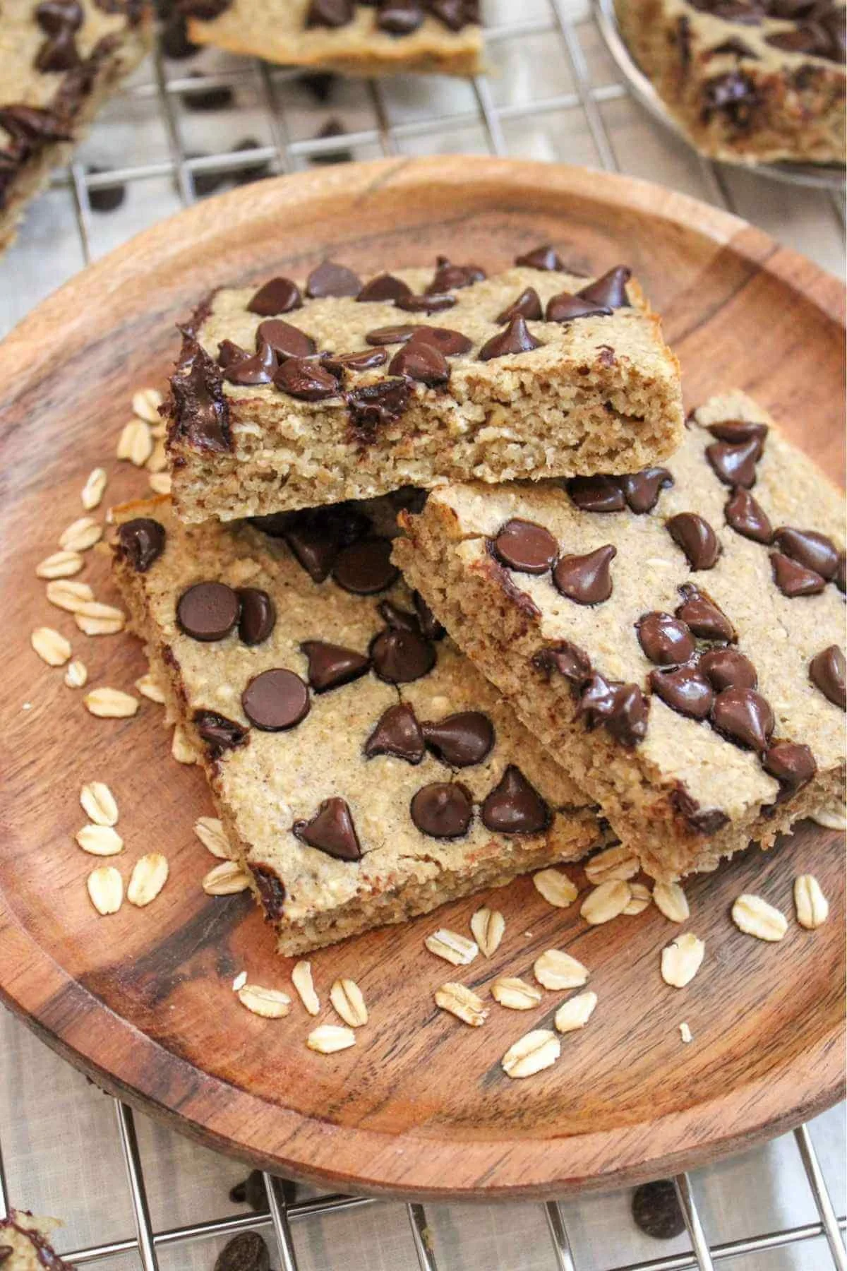 Chocolate Chip Cookie Oat Bars — Lauren Twigge Nutrition
