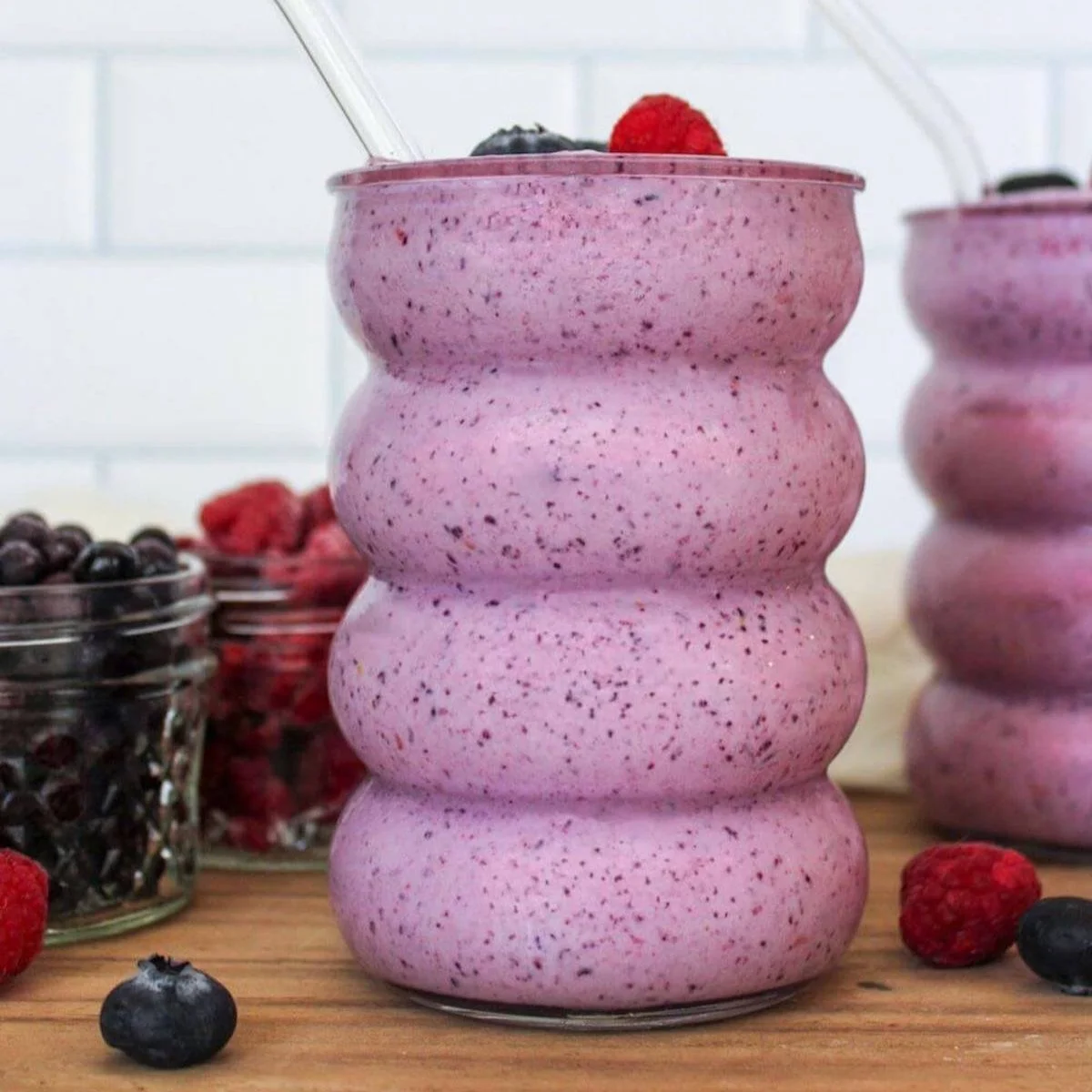 Strawberry Cottage Cheese Fruit Smoothie — Lauren Twigge Nutrition