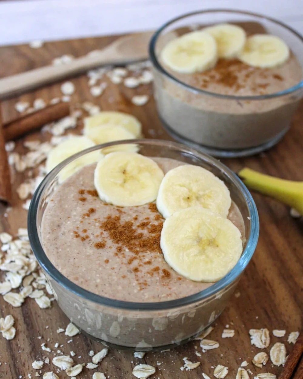 Blended Banana Cinnamon Overnight Oats — Lauren Twigge Nutrition