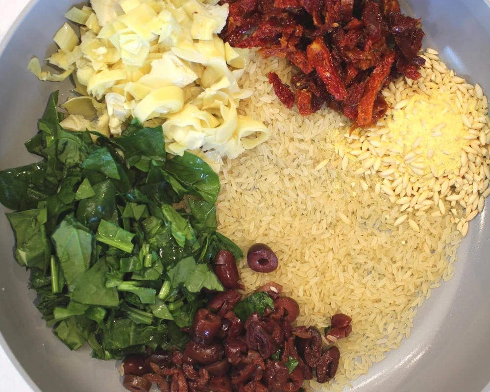 Easy Mediterranean Rice Pilaf — Lauren Twigge Nutrition
