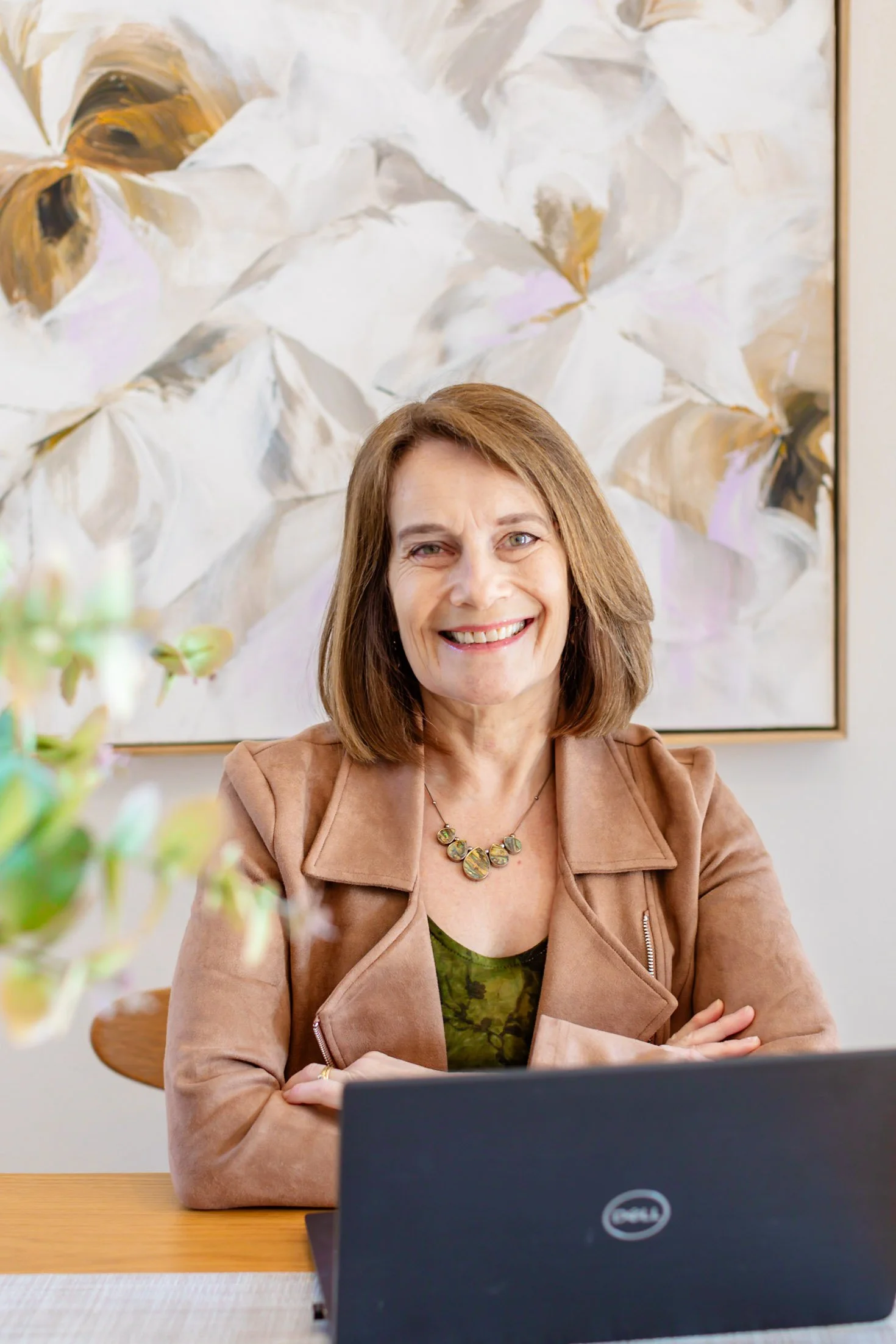 ABOUT HELEN — HELEN SIGNY