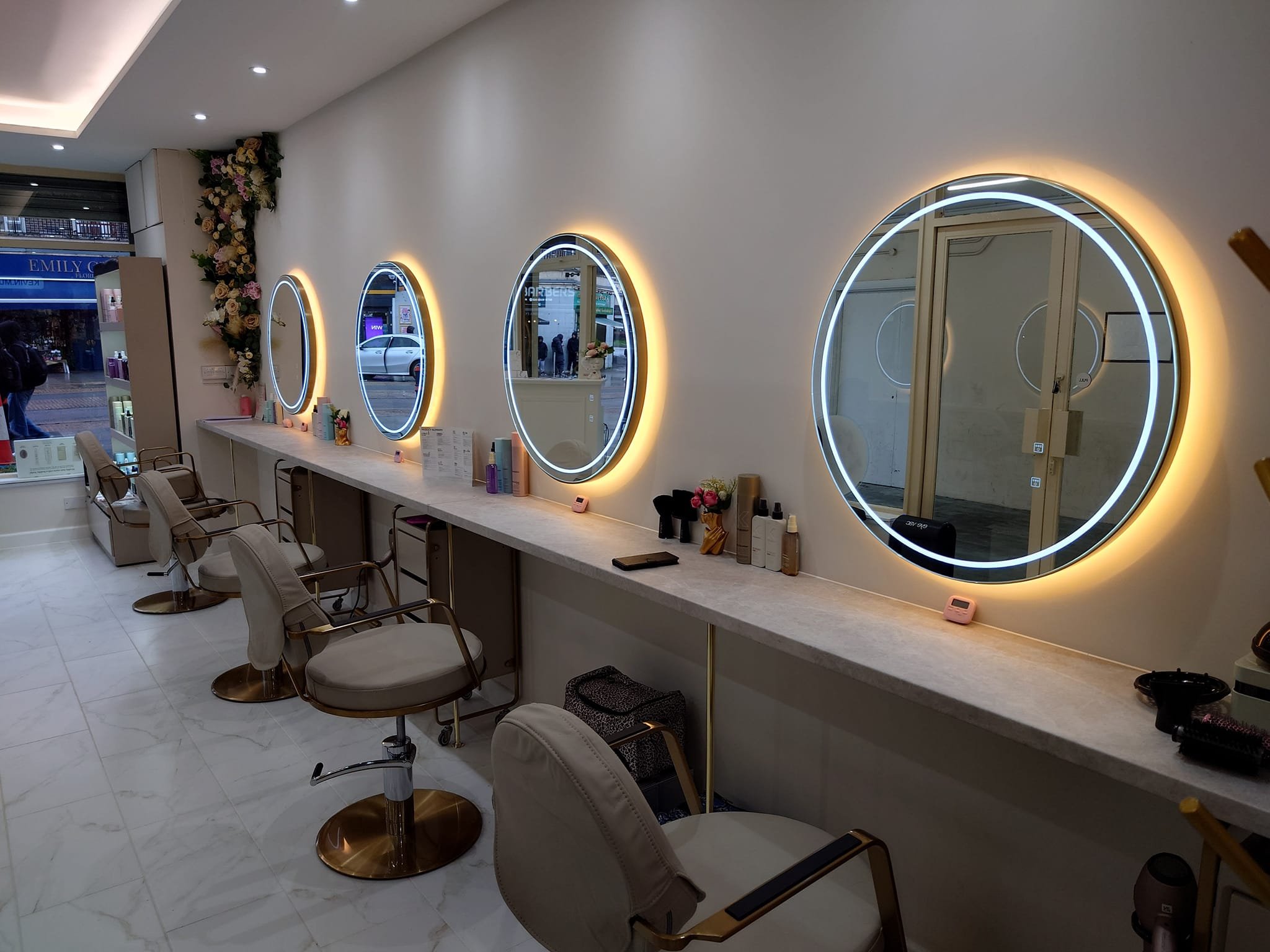 Annabelle's Salon