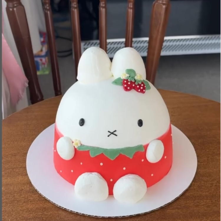 Half Sphere Character Cakes | Order Your Custom Cake Today — my love at ...