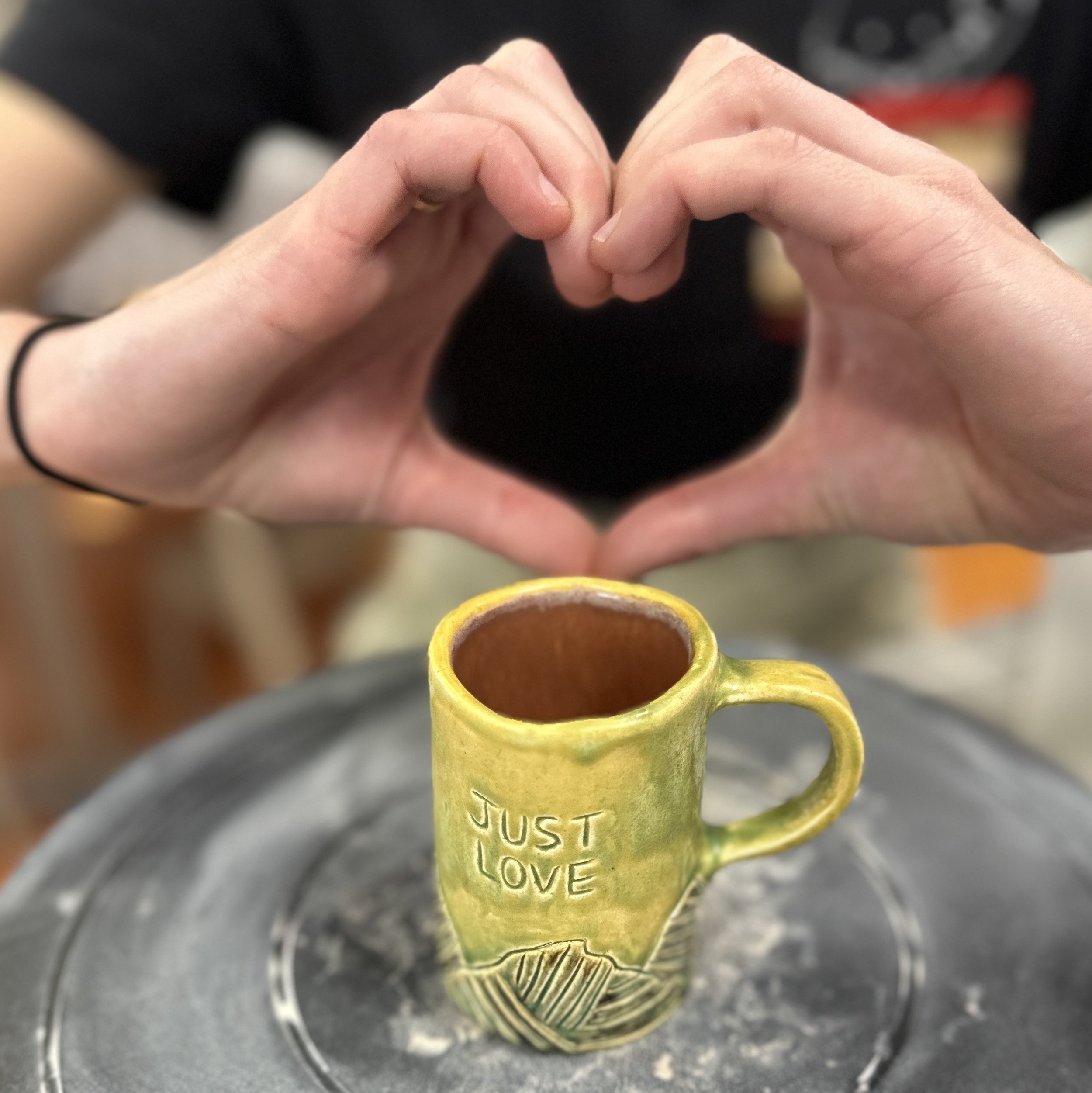 Capybara clay & art studio