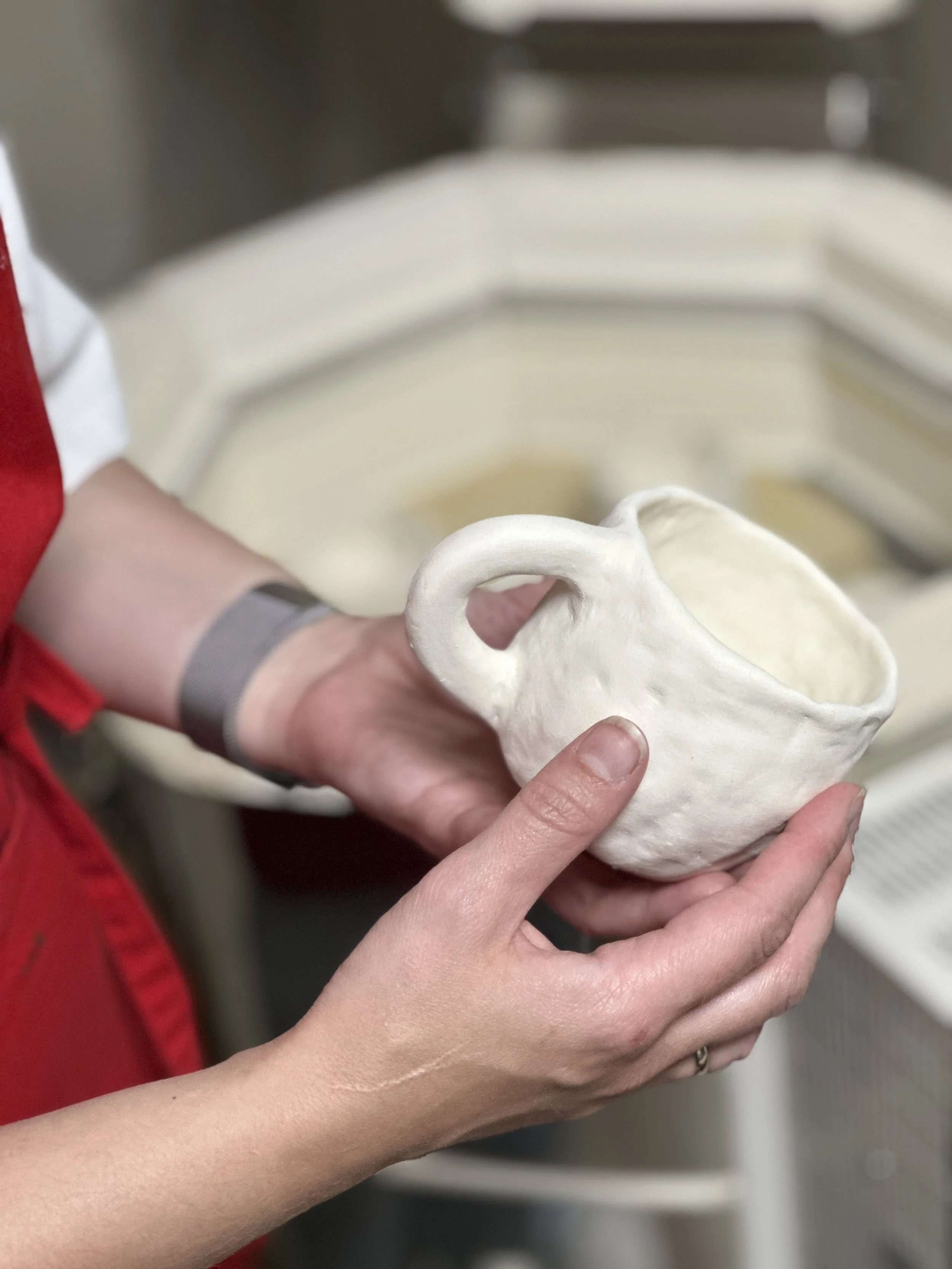 Capybara clay & art studio