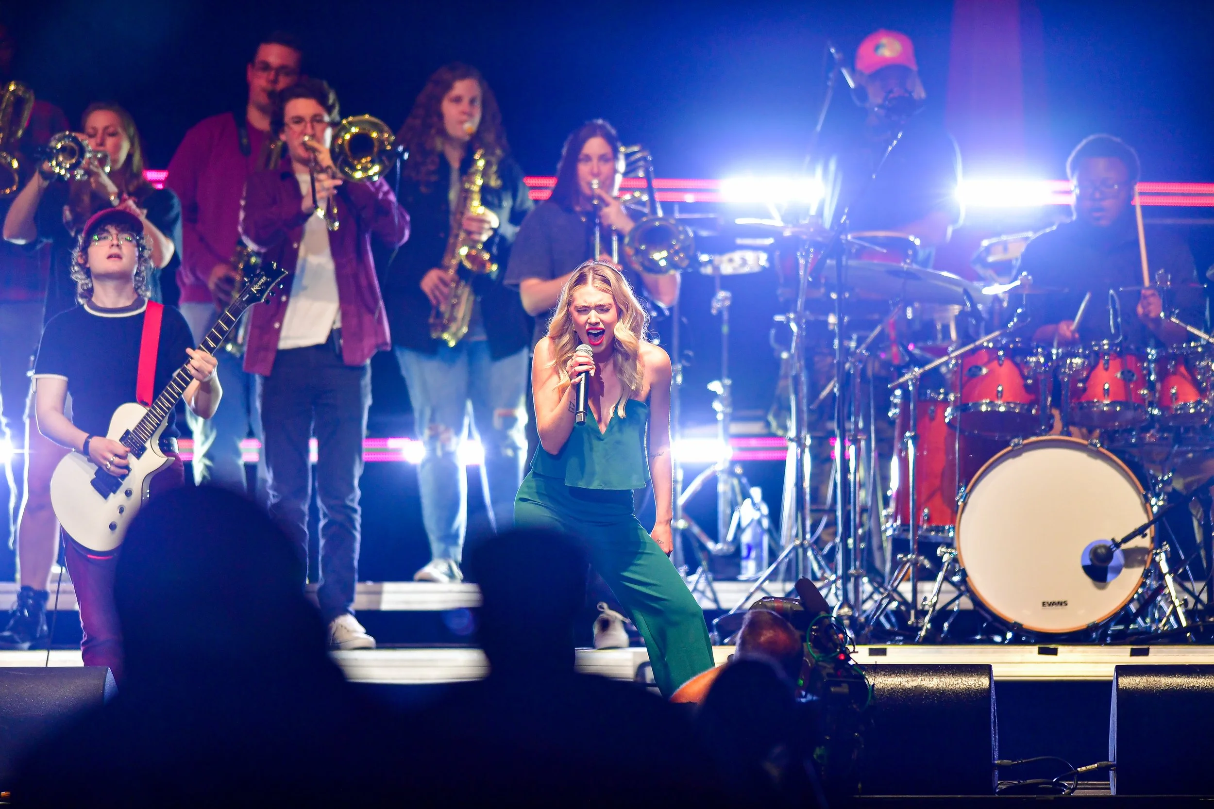 Capturing Cadence Baker's First Arena Show at the BJCC – A Night of ...