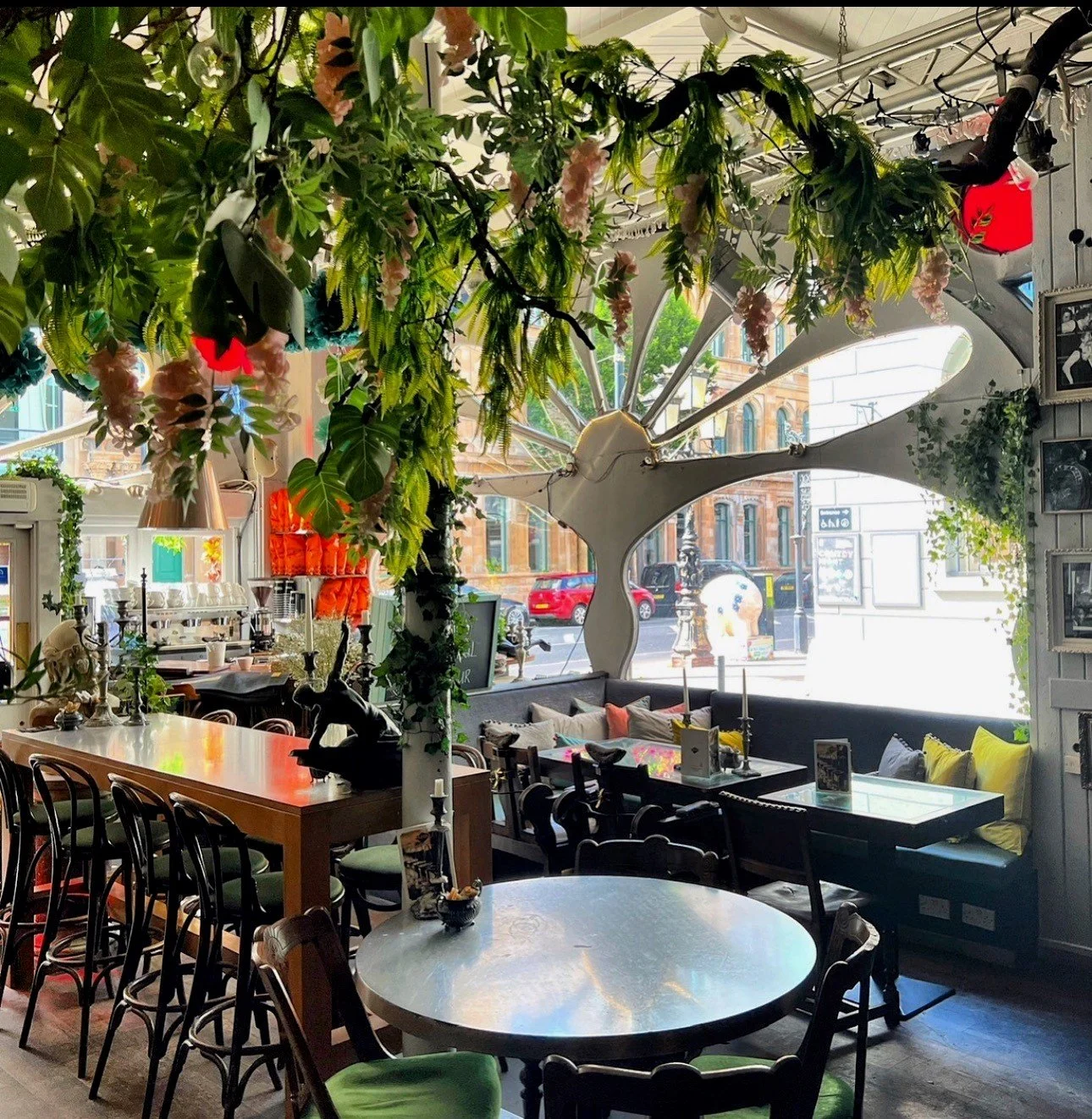 Harlem Cafe, Belfast