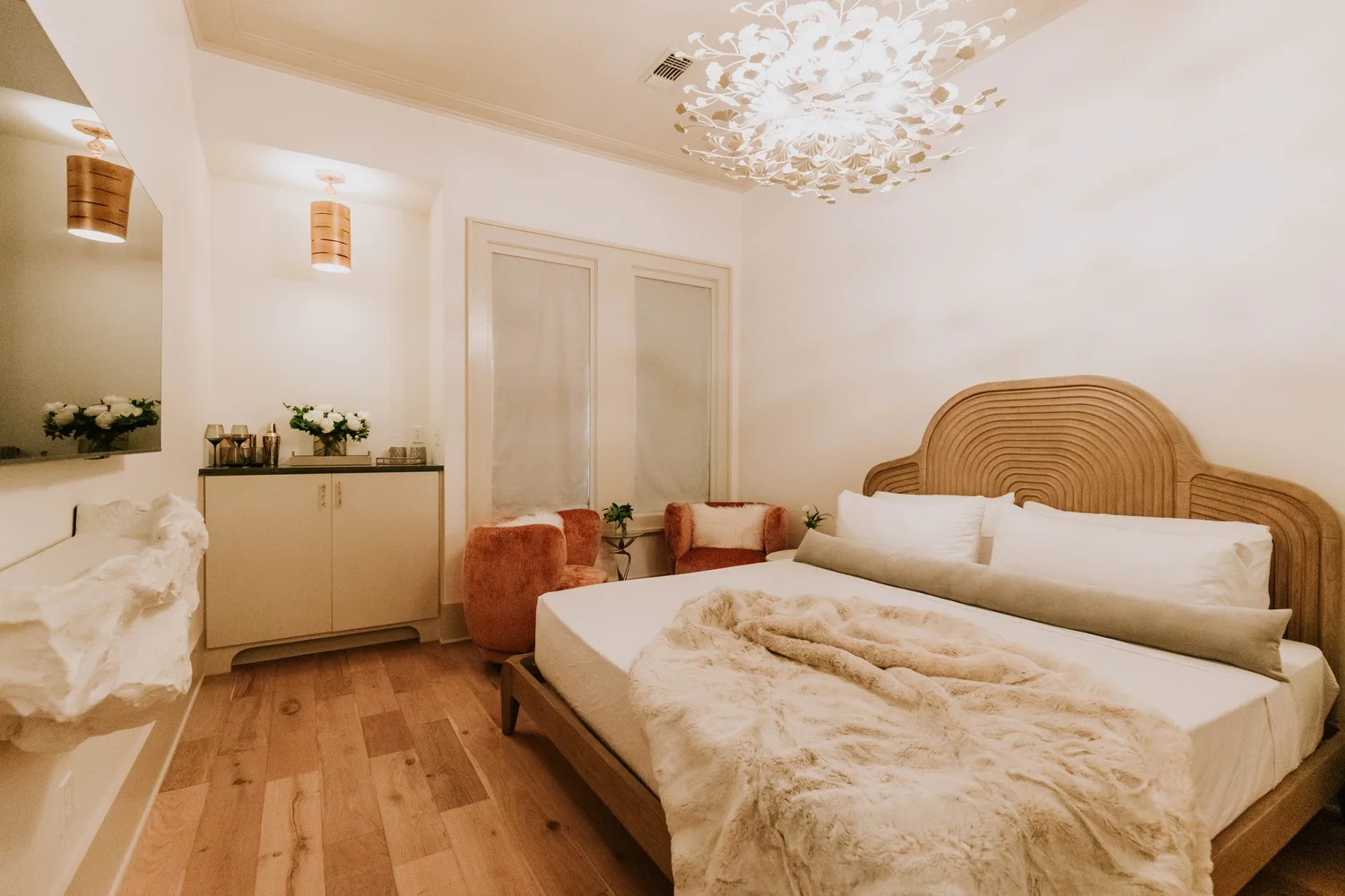 Rooms — Springs Hotel