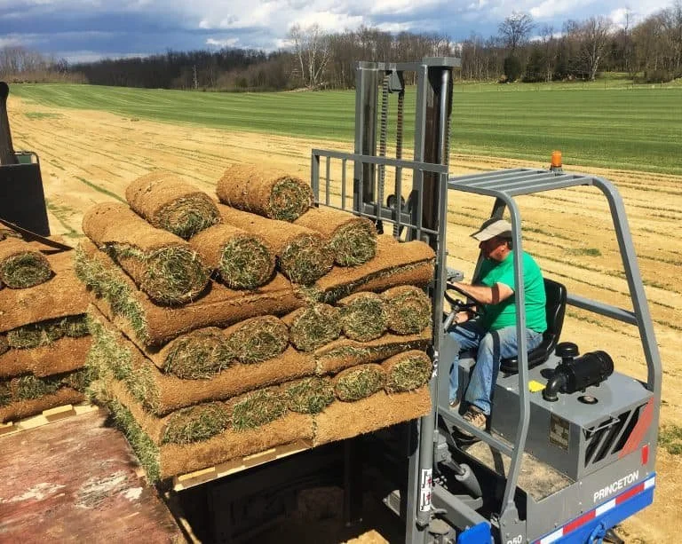 Sod Pick-Up | Green Horizons Turf Farms