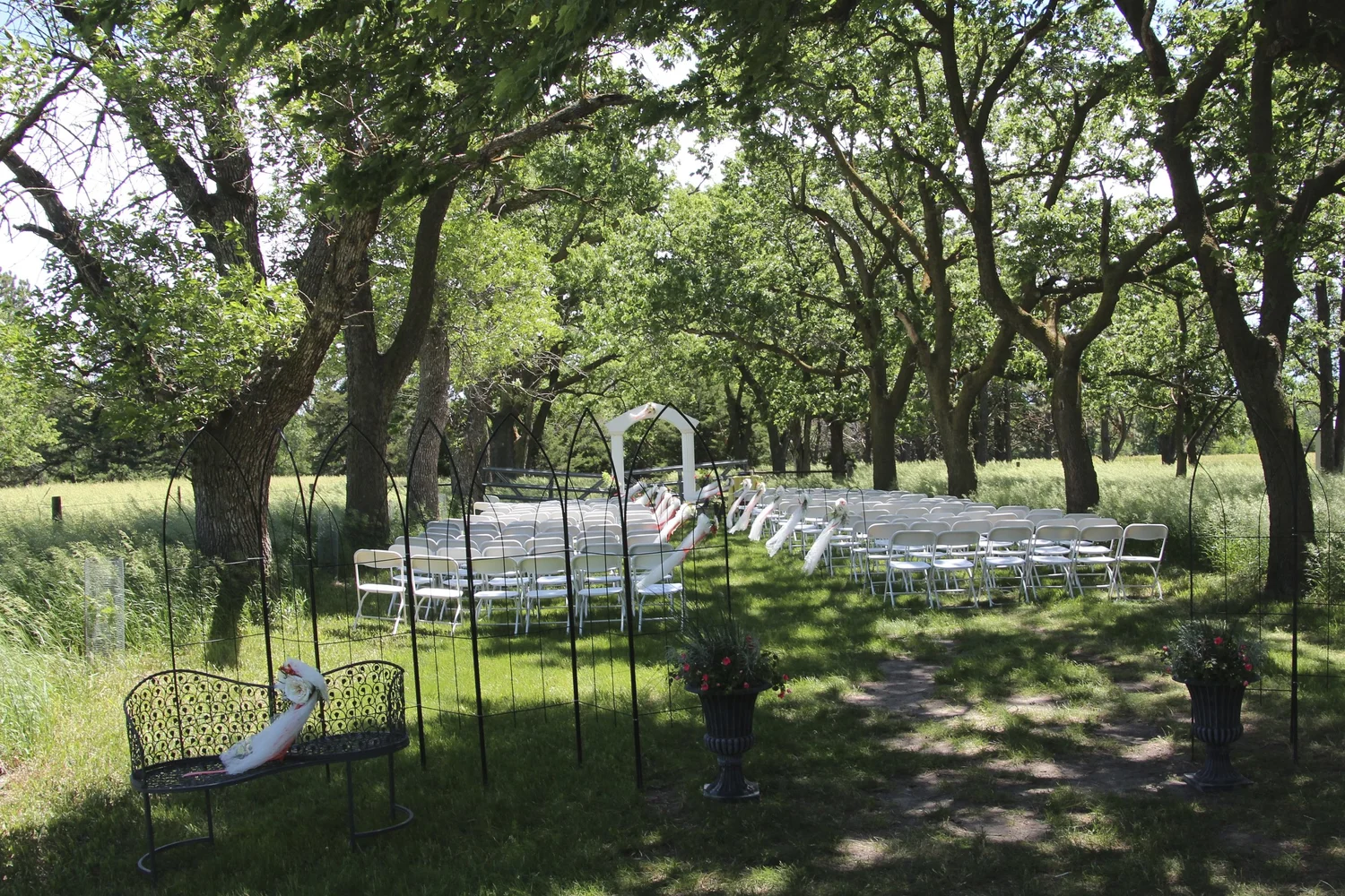 WEDDINGS — Prairie Loft Center for Outdoor & Agricultural Learning