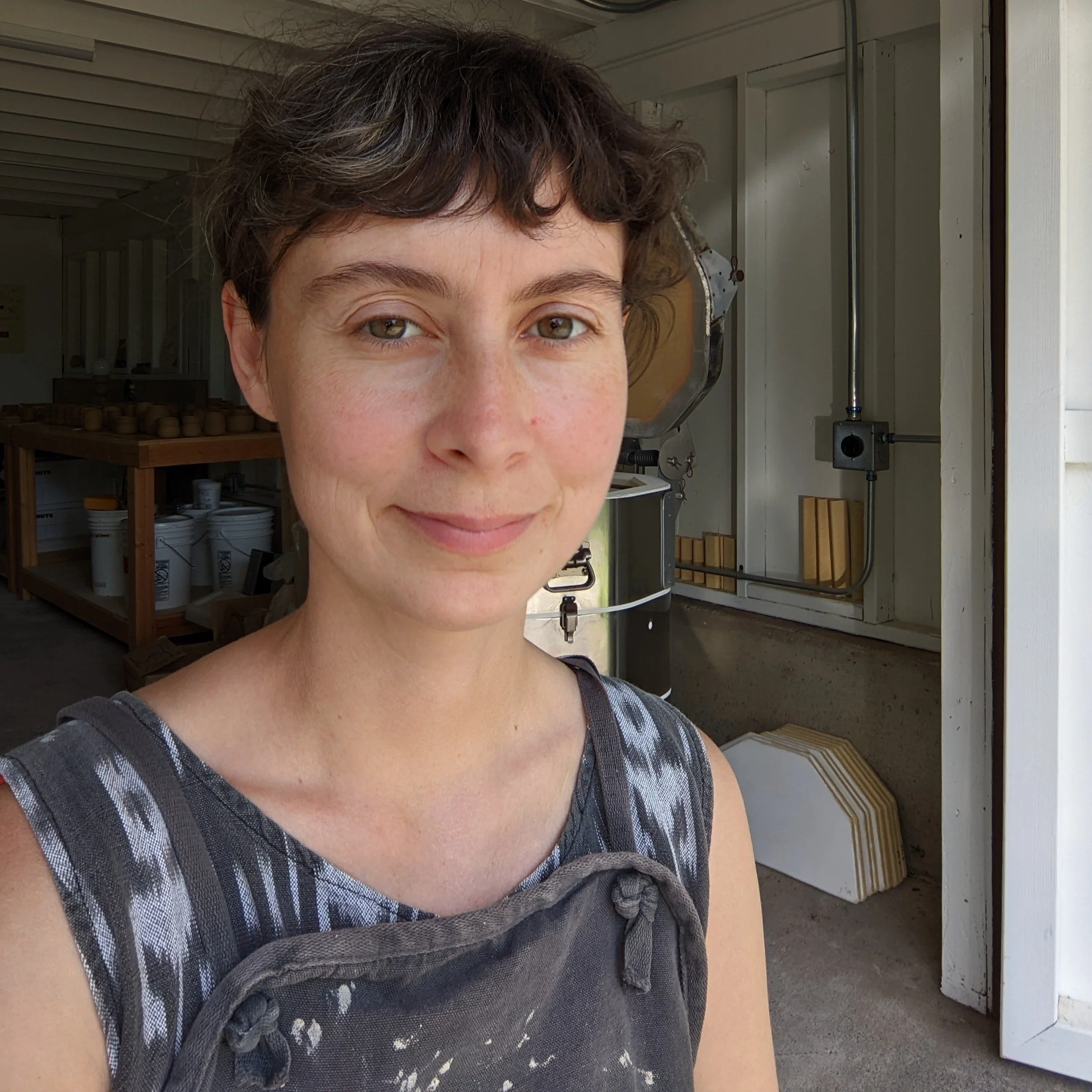 Ep 408: The 4-Day Work Week with Julie Cloutier — The Maker's Playbook