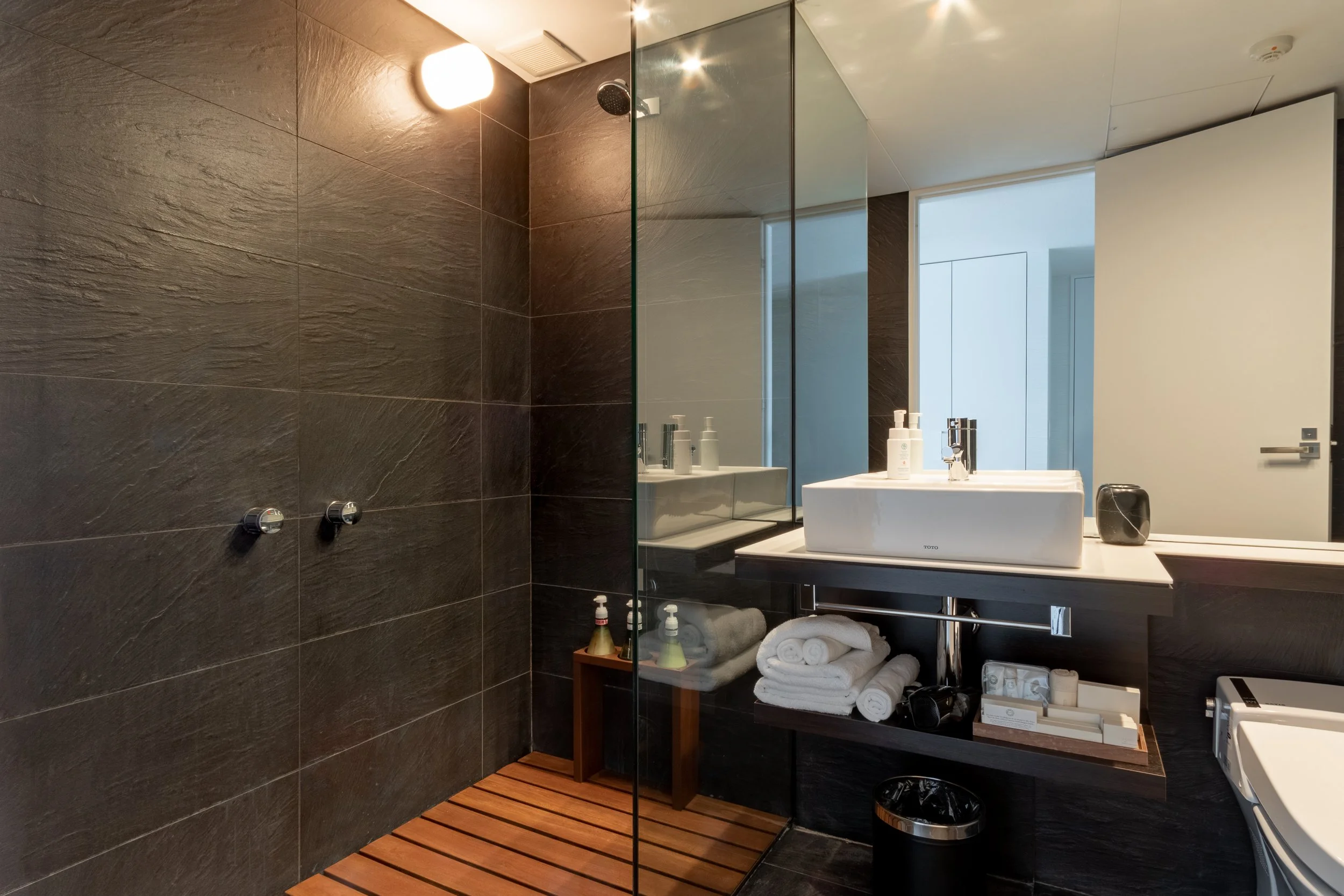 The Vale Niseko: Choose From 1, 2, and 3 Bedroom Apartment Suites and ...