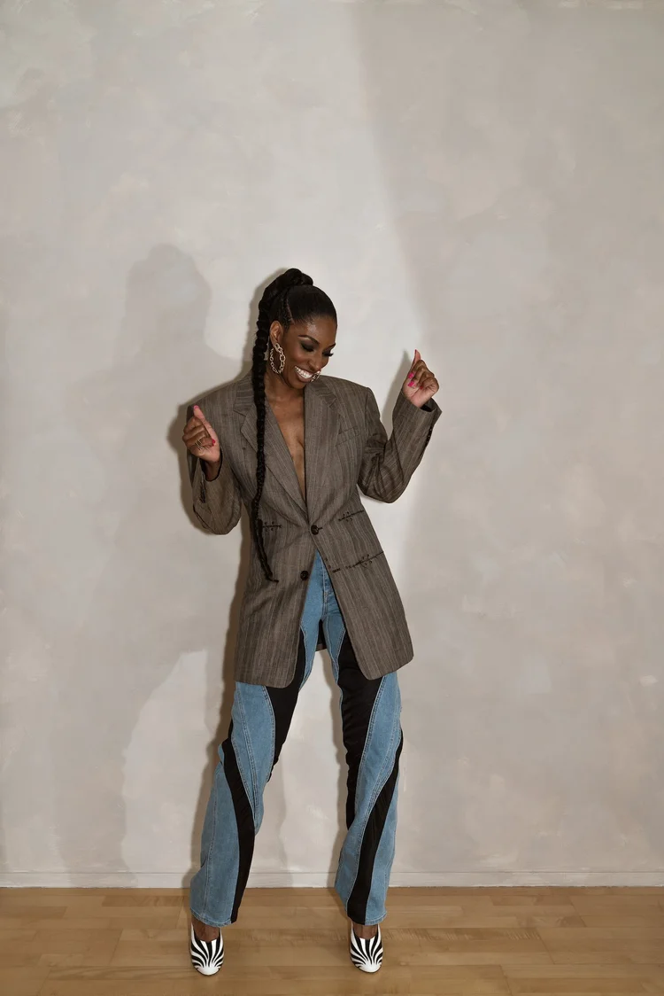 Shaniece Jones - Closet Organization & Declutter Expert