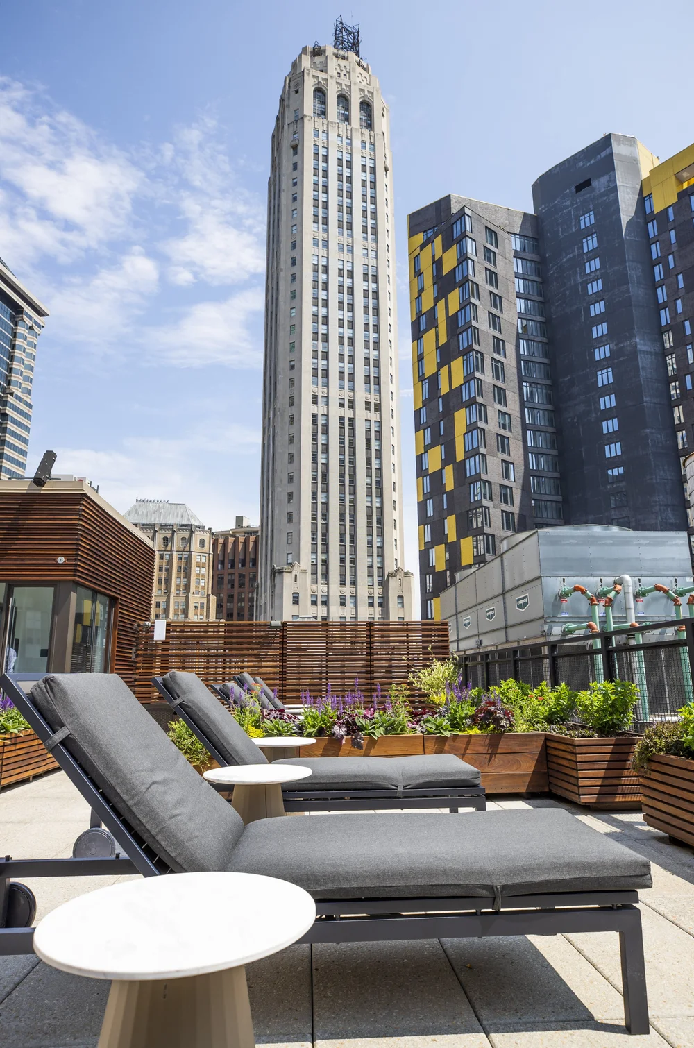 Building & Amenities — The Broad Exchange Building