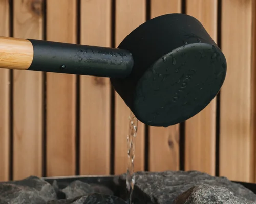 How much water should I drink in the sauna for optimal hydration ...