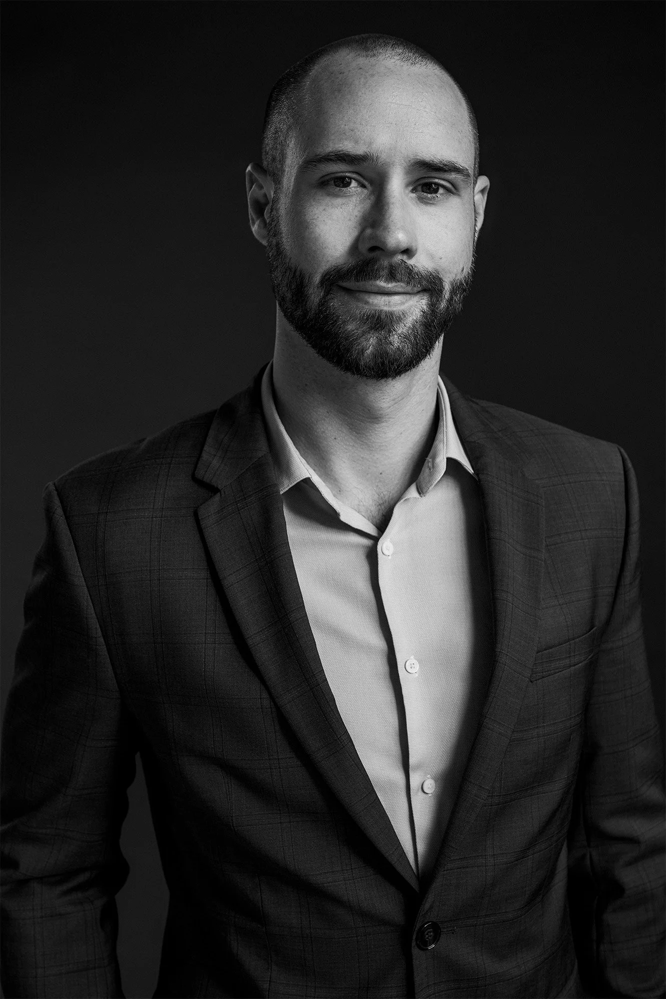 Professional Portrait Photo Session - Studio Ginto