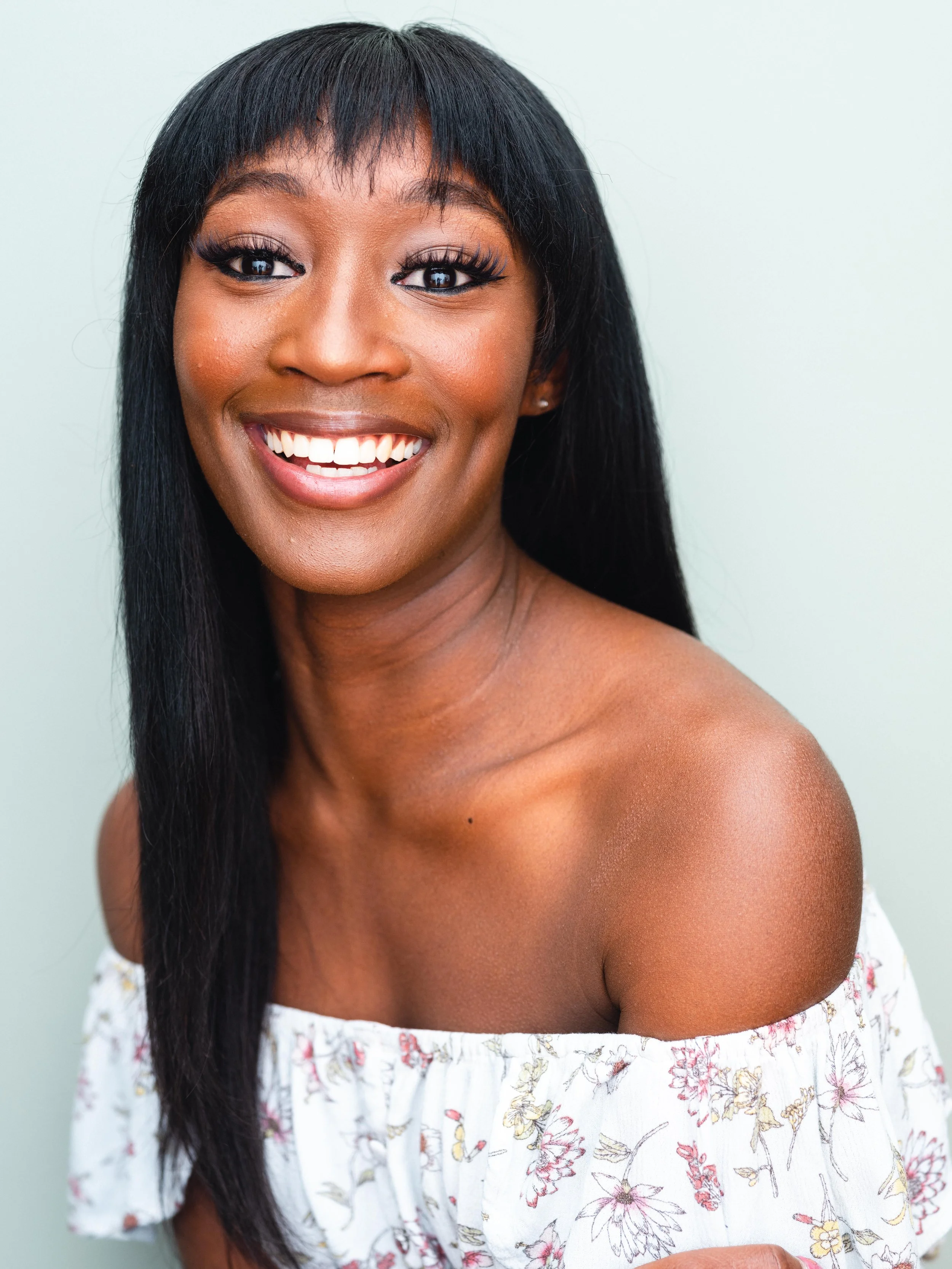 Nia Young - NY Performer