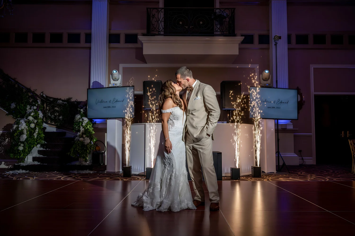 Barr Entertainment – Luxury Wedding DJs & Entertainment