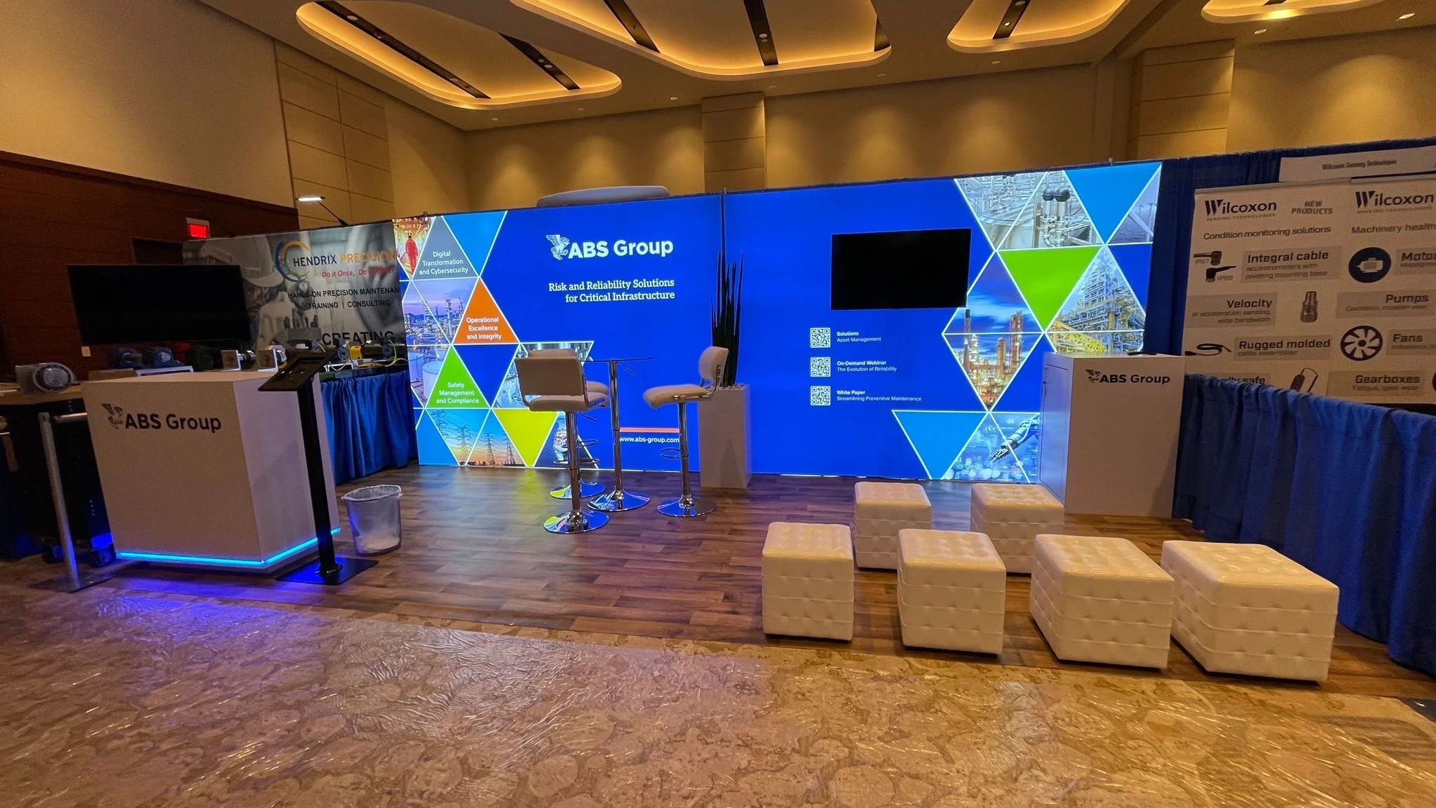 Portable & Modular Exhibits — Showbox Exhibits - Your Trade Show Exhibit Experts