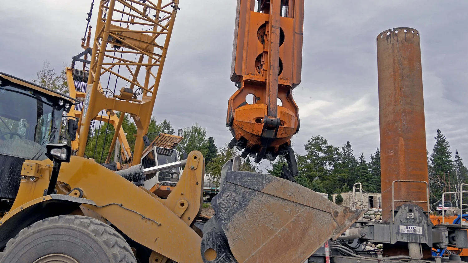 Grabs & Chisels — ROC Equipment