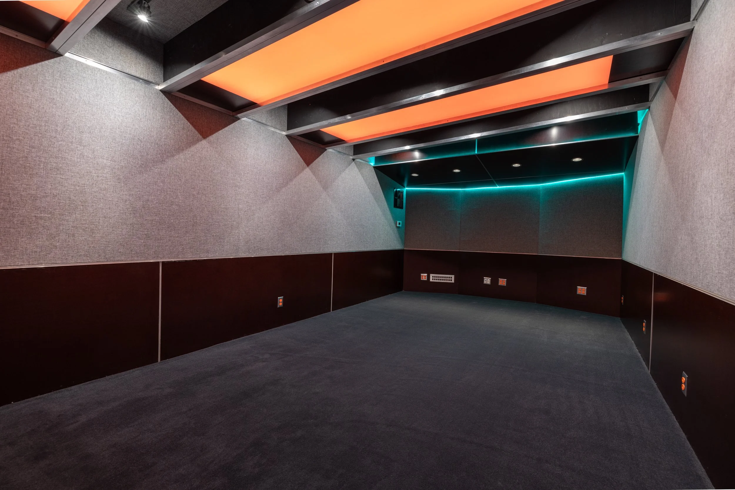 Production Rooms — Paramount Recording Studios