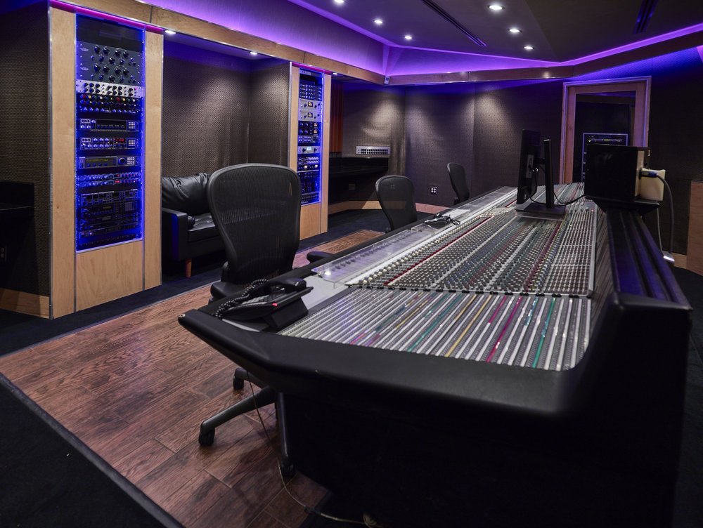 Encore Recording Studio B — Paramount Recording Studios