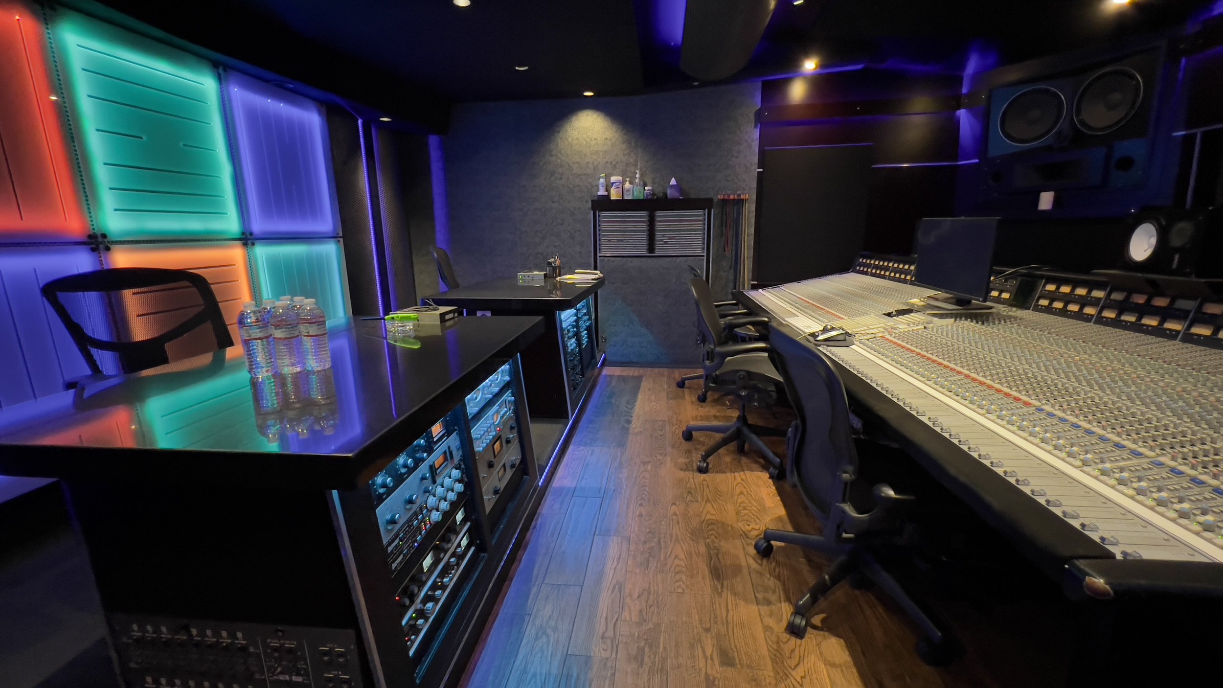 Ameraycan Recording Studio B — Paramount Recording Studios