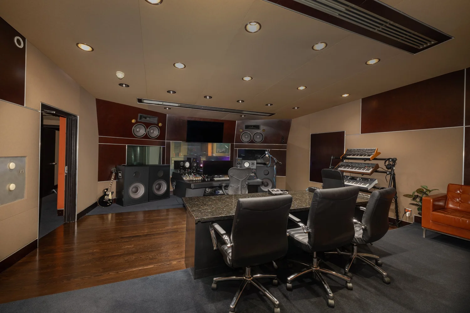 Track Record Recording Studios North Hollywood — Paramount Recording ...
