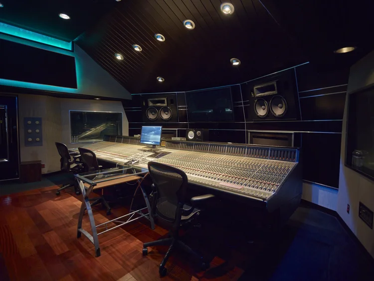 Track North — Paramount Recording Studios