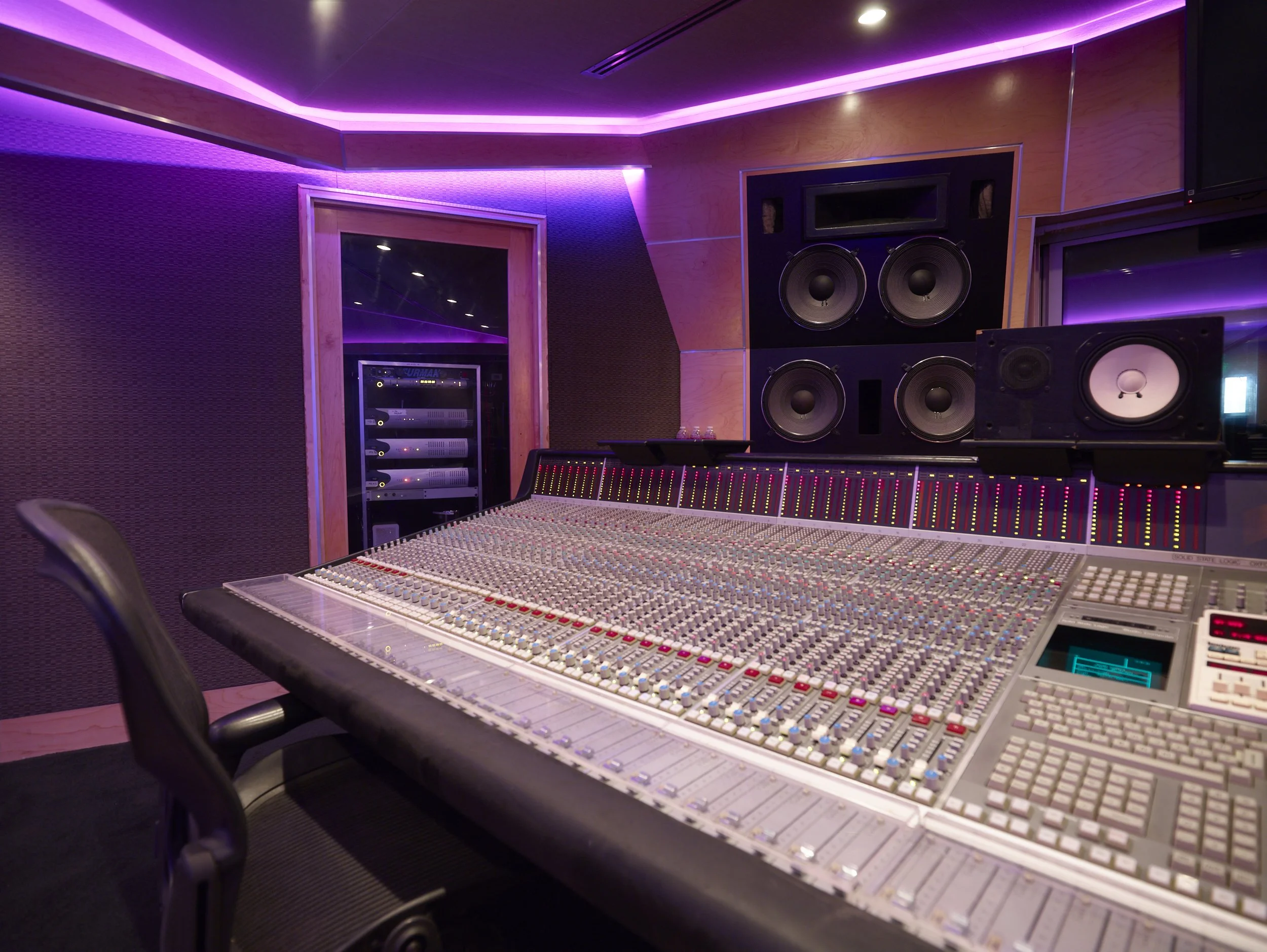 Encore Recording Studio B — Paramount Recording Studios