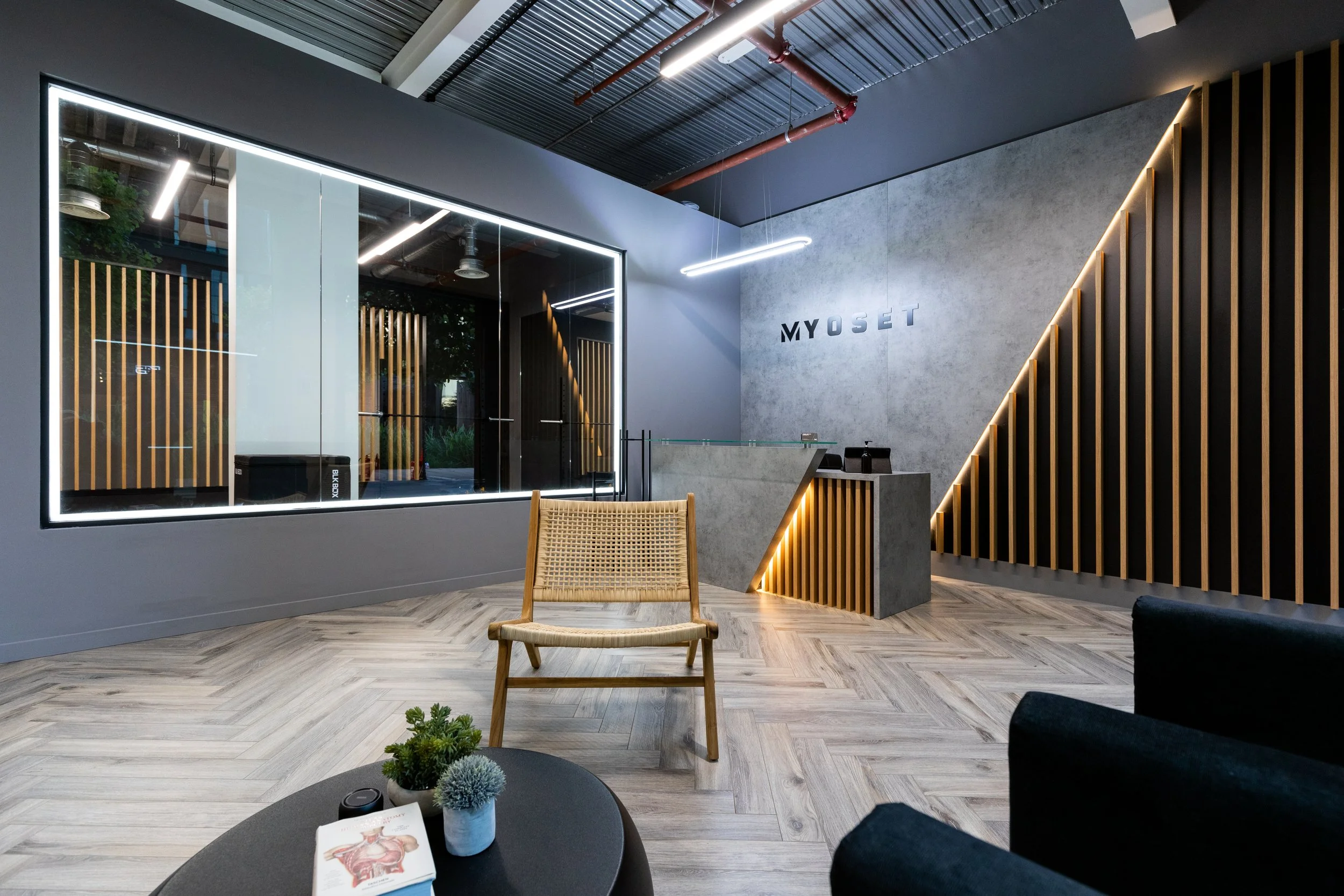 MYOSET: Sports Physiotherapy Specialists in Canary Wharf, London