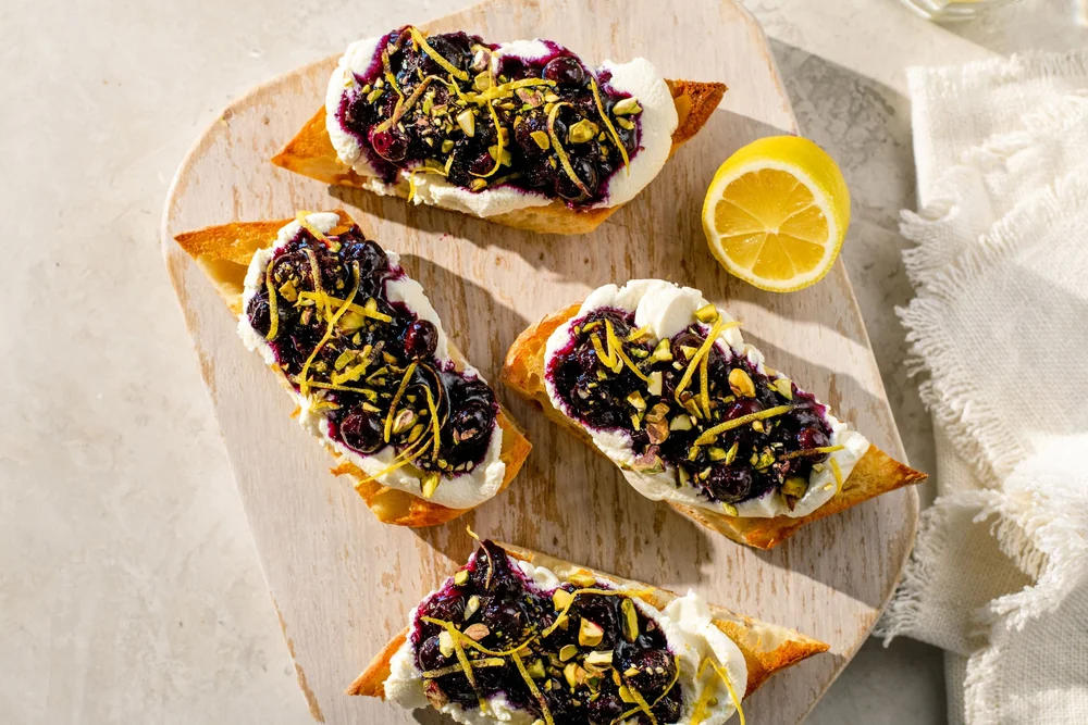 Toast with Ricotta, Pistachio and Blueberry Compote — Chabaso Bakery ...