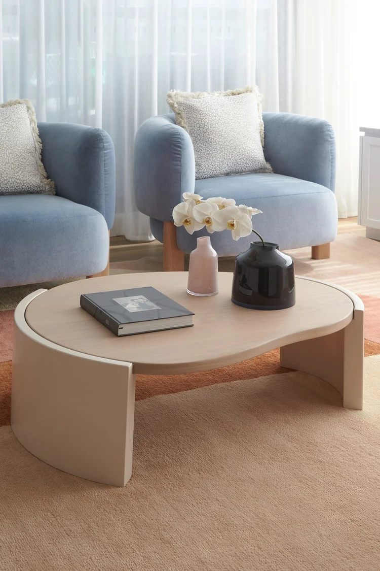 POTTS POINT — Sally Rhys Jones