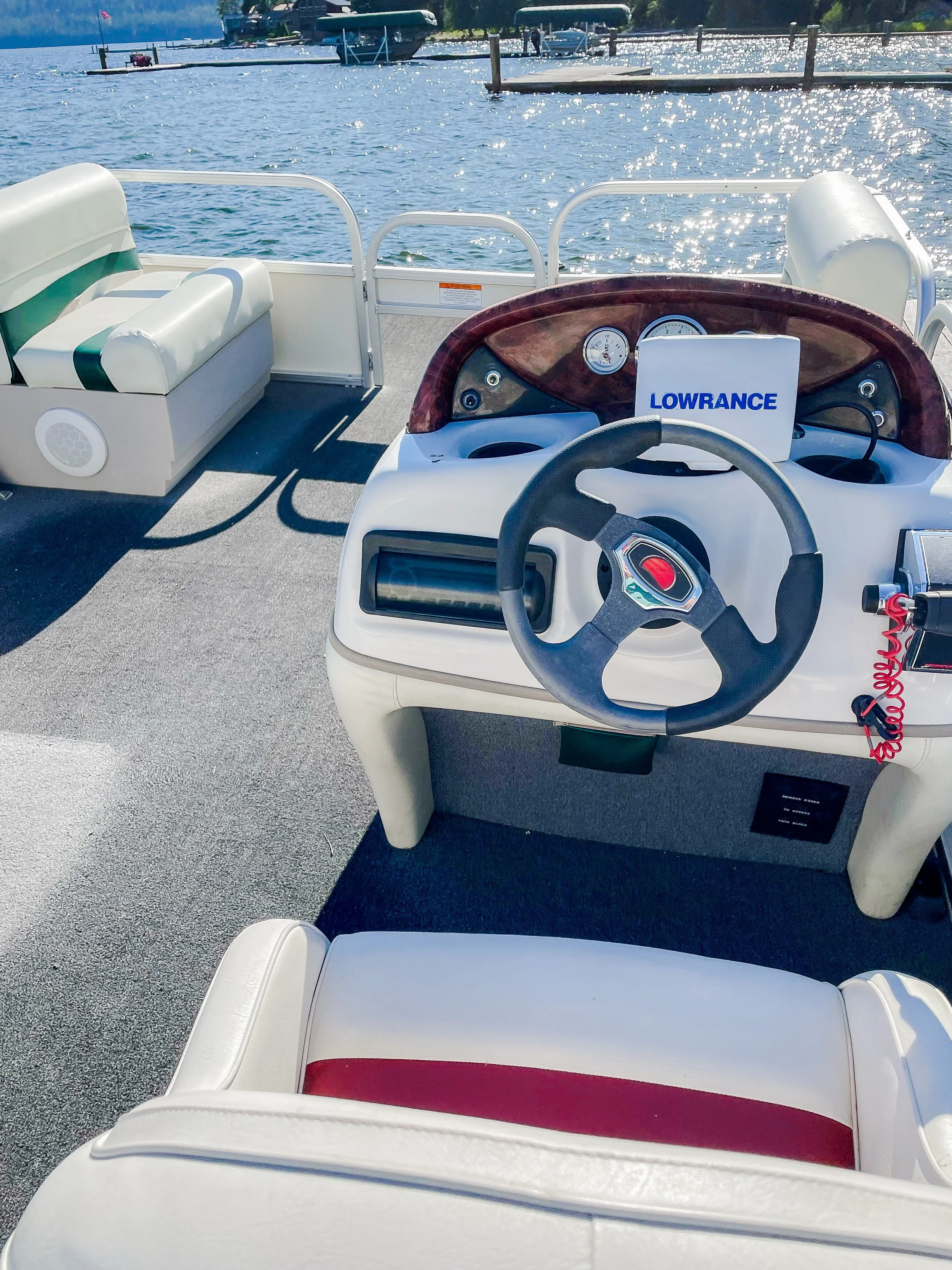 Pontoon Boat — The Narrow's Marina & Resort